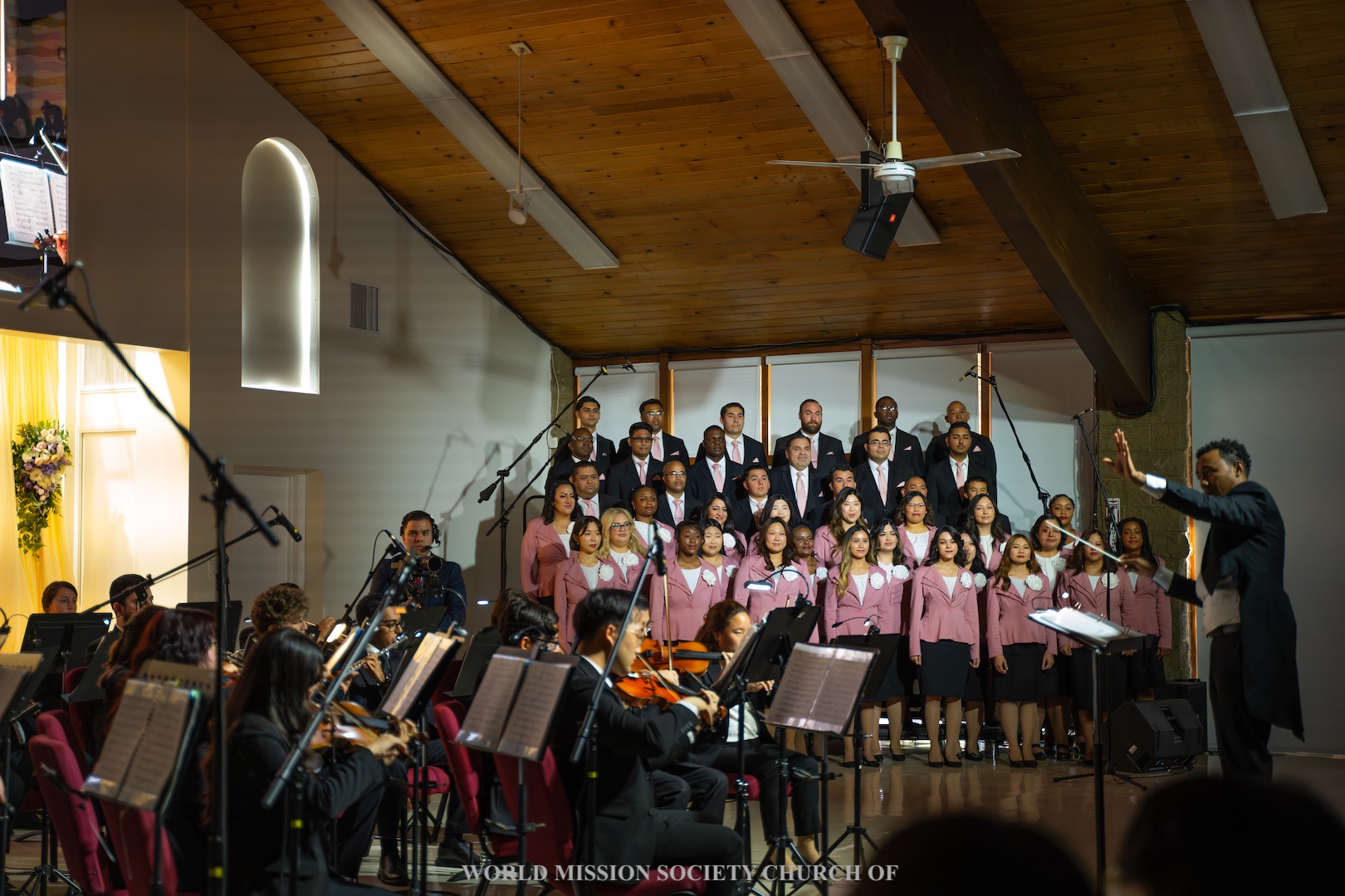 Celebrate 60th Anniversary with Diamond Celebration Concert